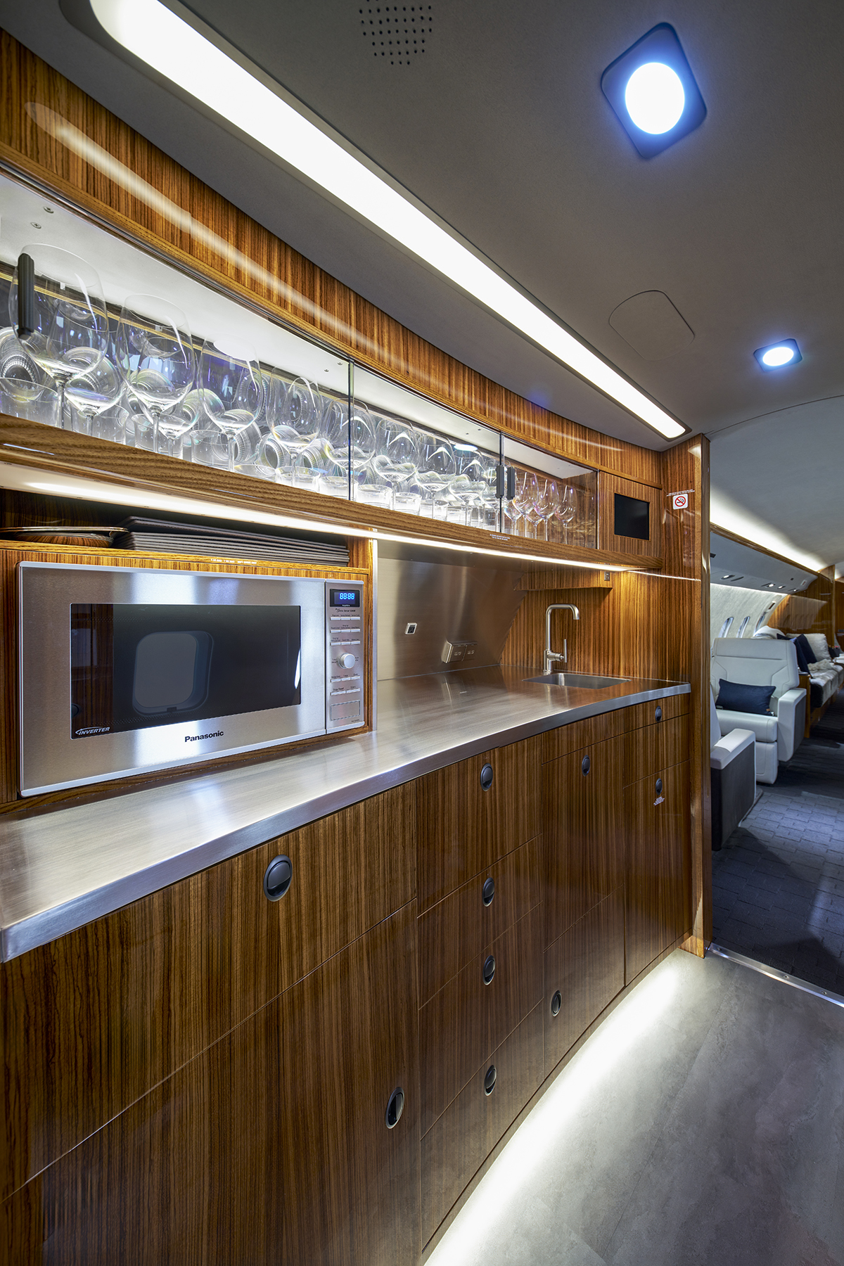 Duncan Aviation Delivers One-of-a-Kind GLEX Interior That Stimulates ...