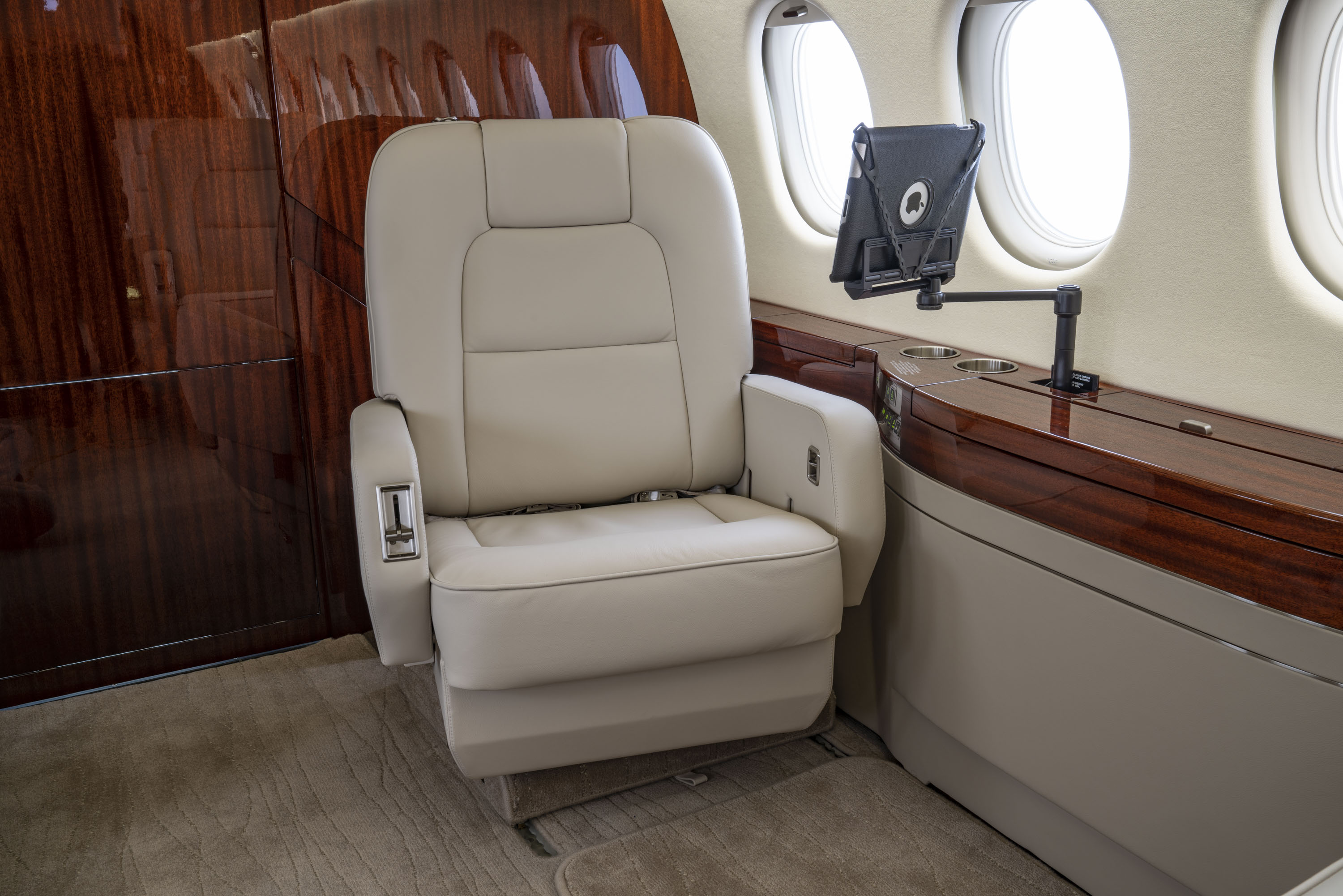 Duncan Aviation Installs Industry-First Rosen Tablet Holder | Duncan ...